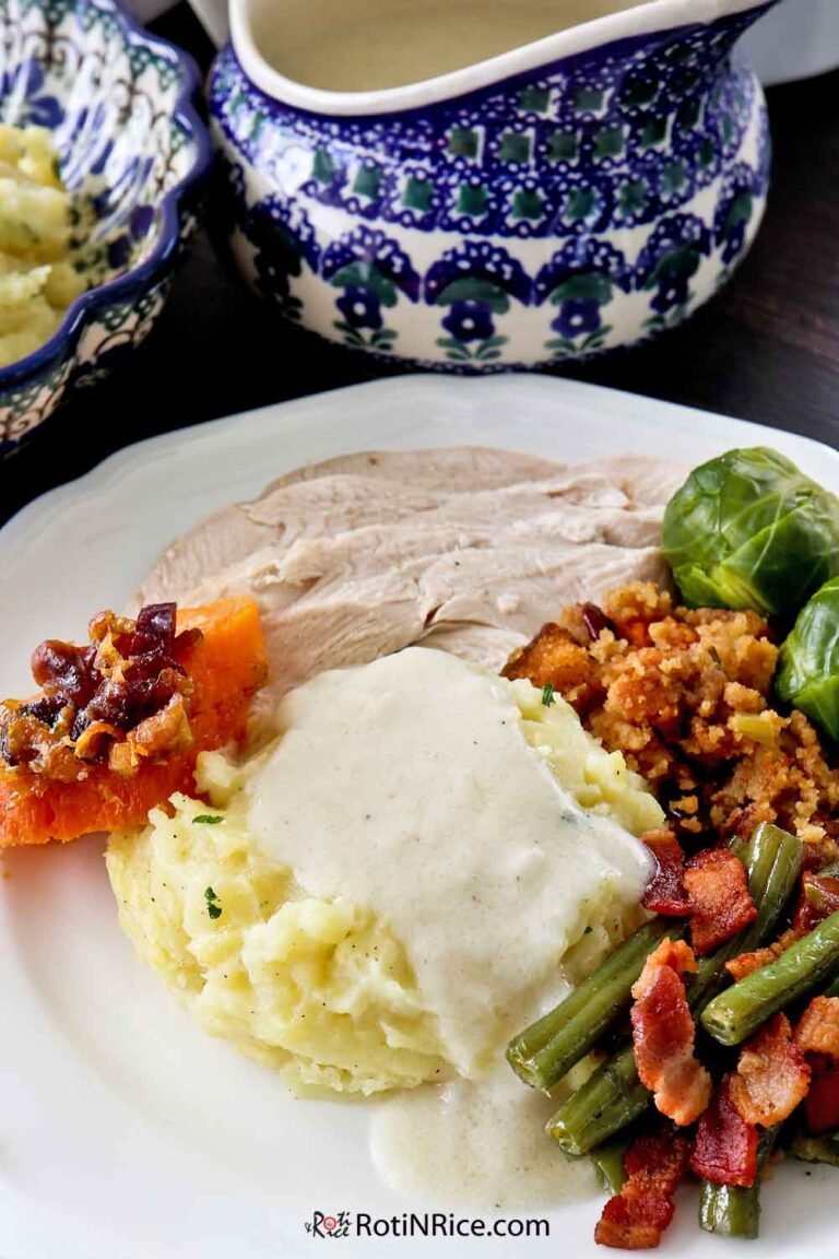 Creamy Turkey Gravy - Roti n Rice